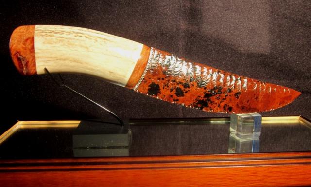 Fragmental mahogany obsidian, Davis Creek, CA, with elk antler and ...